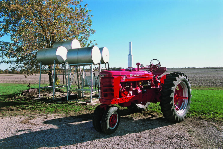 The History of Farmall Tractors: 1940-1954 - Grit